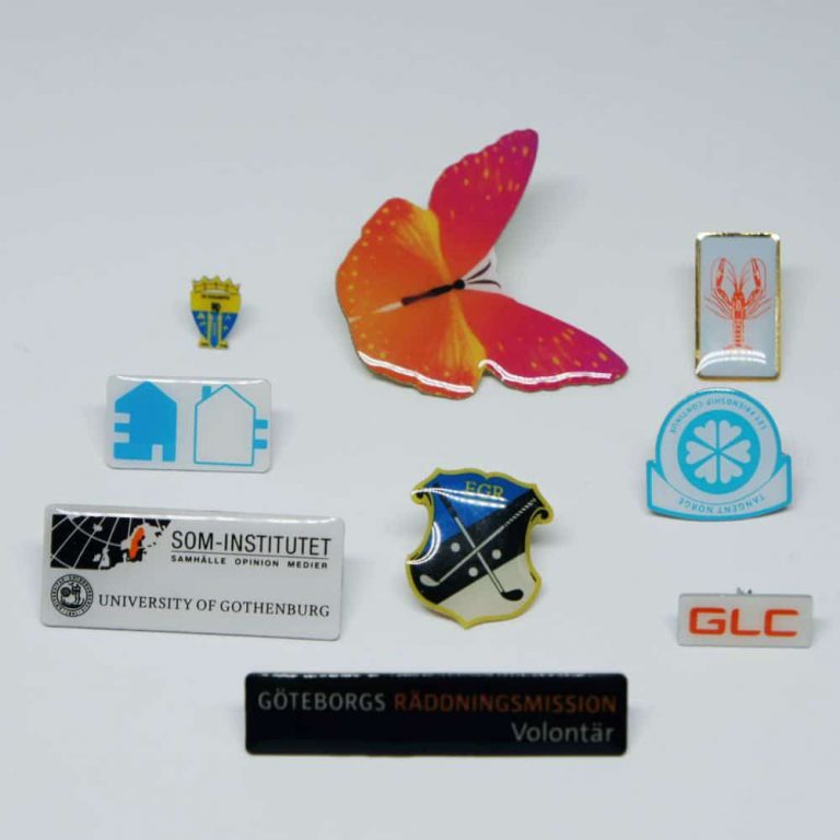 Pins de resina con formas - Chapea